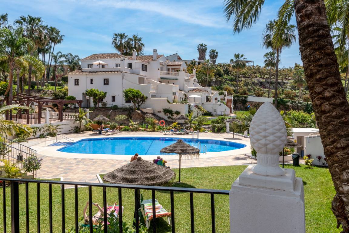 80 M² Apartamento ∙ 2 Habitaciones ∙ 6 Huéspedes - Nerja