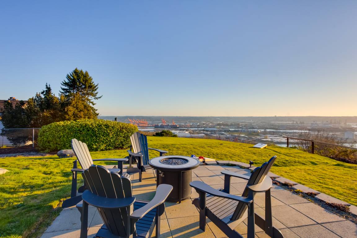130 M² Apartment ∙ 3 Bedrooms ∙ 8 Guests - Puyallup, WA