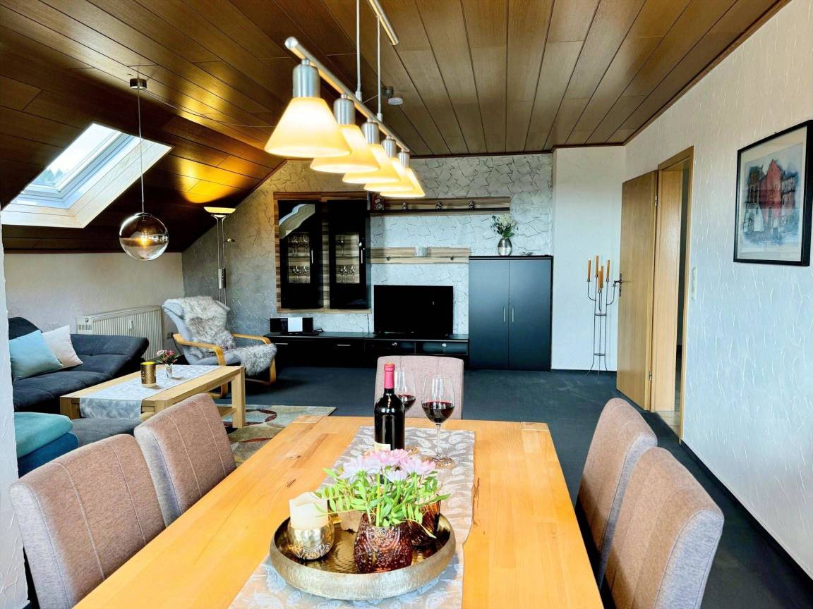 90 M² Ferienwohnung ∙ 2 Schlafzimmer ∙ 4 Gäste - Ochsenkopf