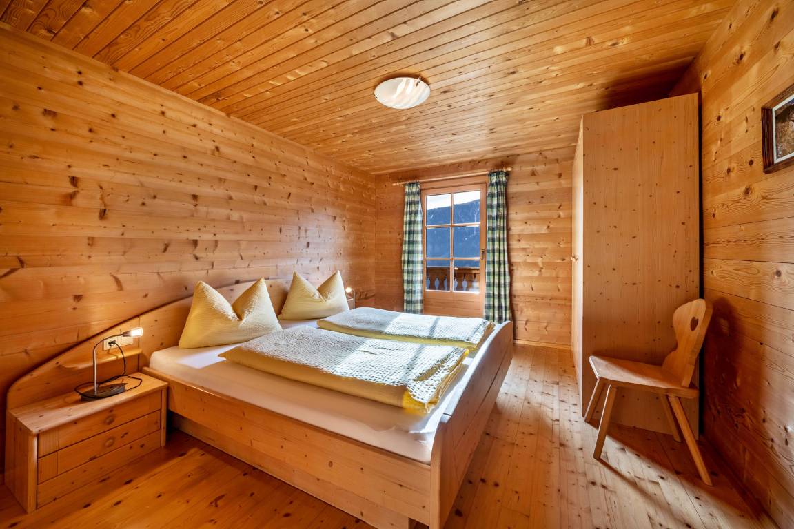48 M² Ferienwohnung ∙ 1 Schlafzimmer ∙ 4 Gäste - Ulten