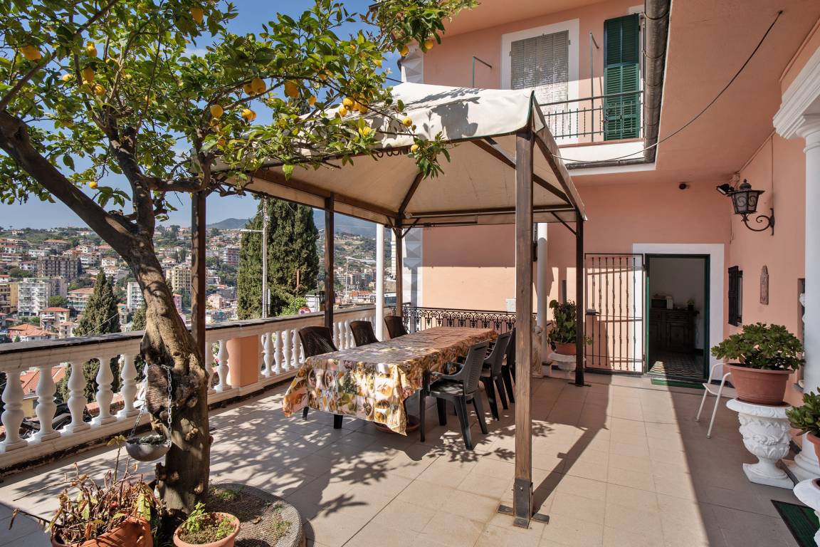 120 M² Appartement ∙ 3 Chambres ∙ 6 Personnes - Sanremo