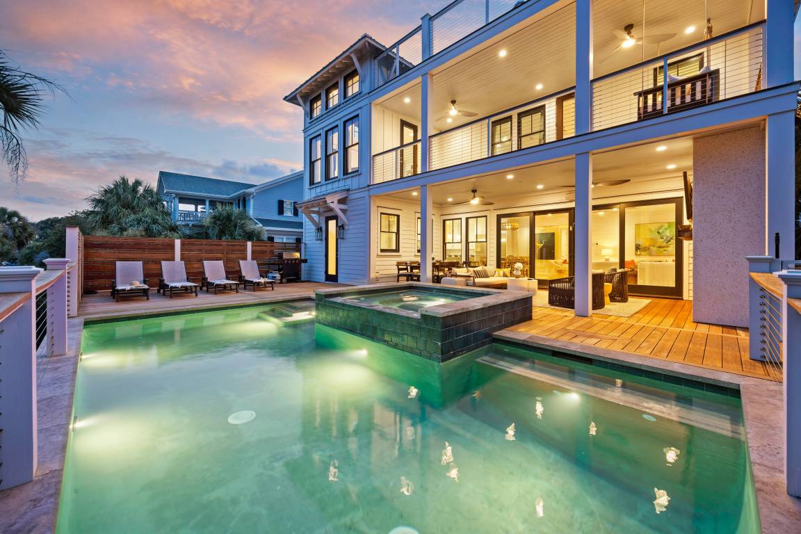 465 M² House ∙ 8 Bedrooms ∙ 12 Guests - Isle of Palms, SC