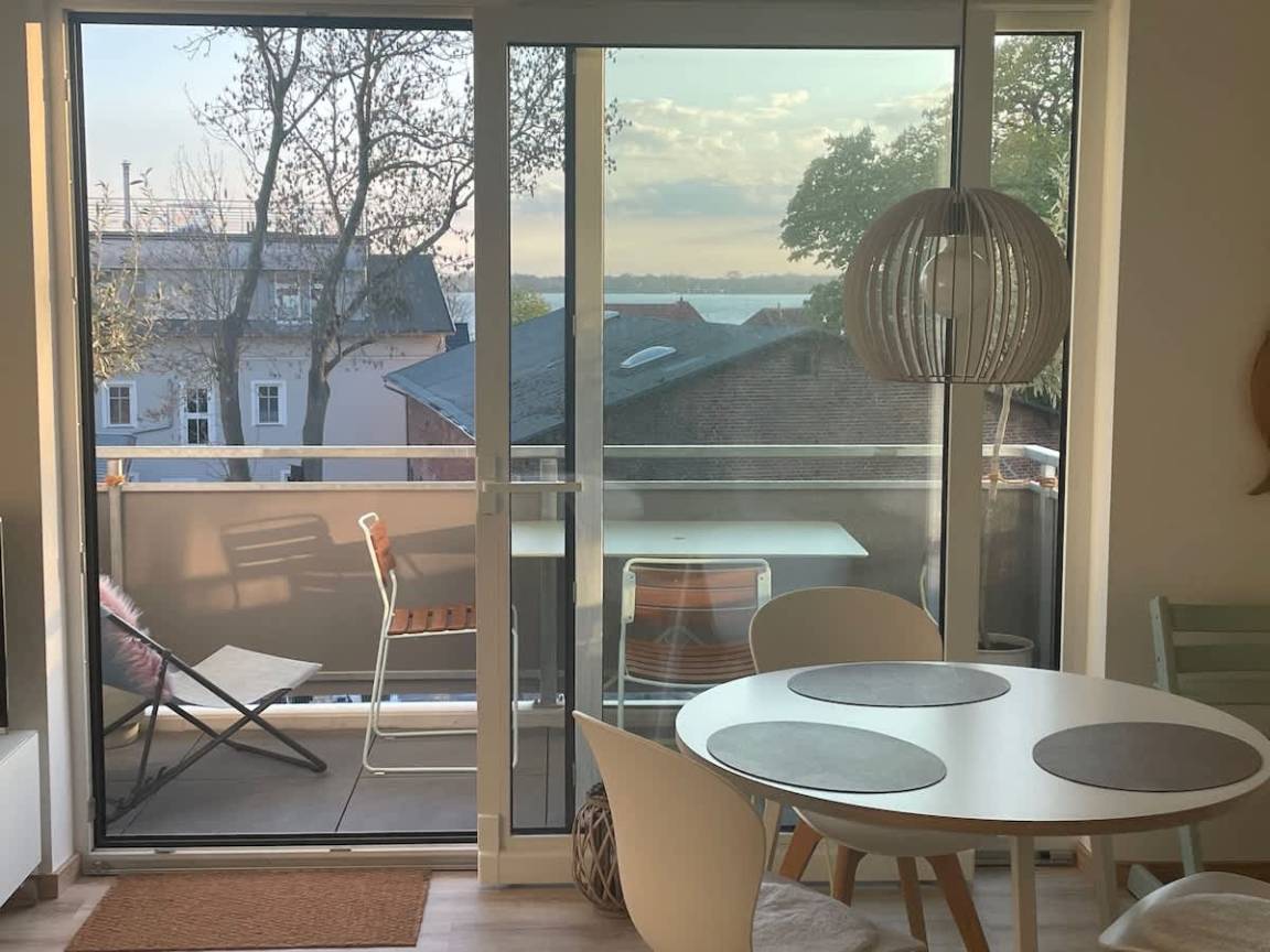 62 M² Apartment ∙ 2 Bedrooms ∙ 3 Guests - Stralsund