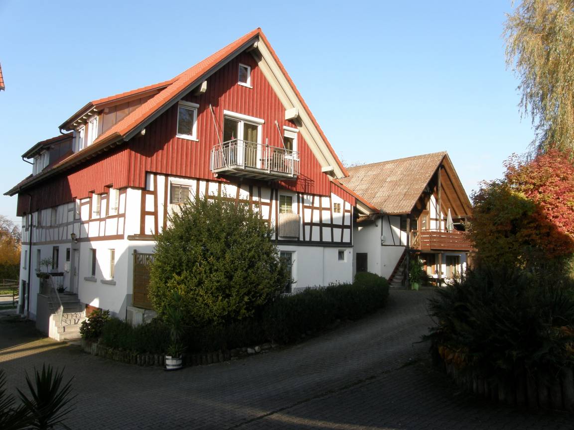 70 M² Ferienwohnung ∙ 2 Schlafzimmer ∙ 5 Gäste - Daisendorf