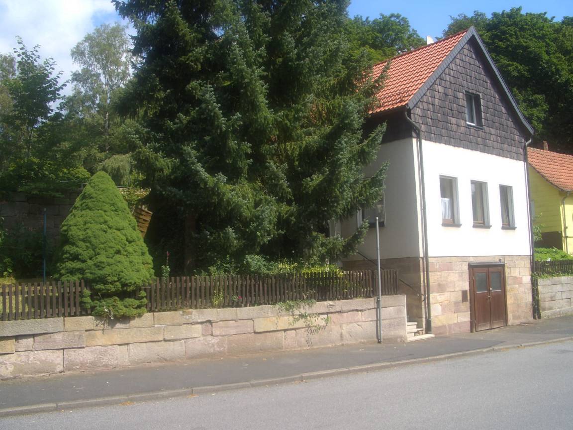 74 M² Ferienhaus ∙ 2 Schlafzimmer ∙ 4 Gäste - Hilders