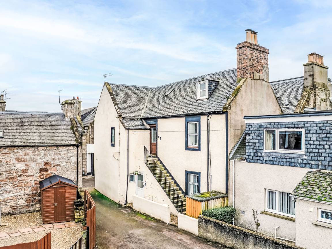 119 M² Apartment ∙ 2 Bedrooms ∙ 4 Guests - Nairn