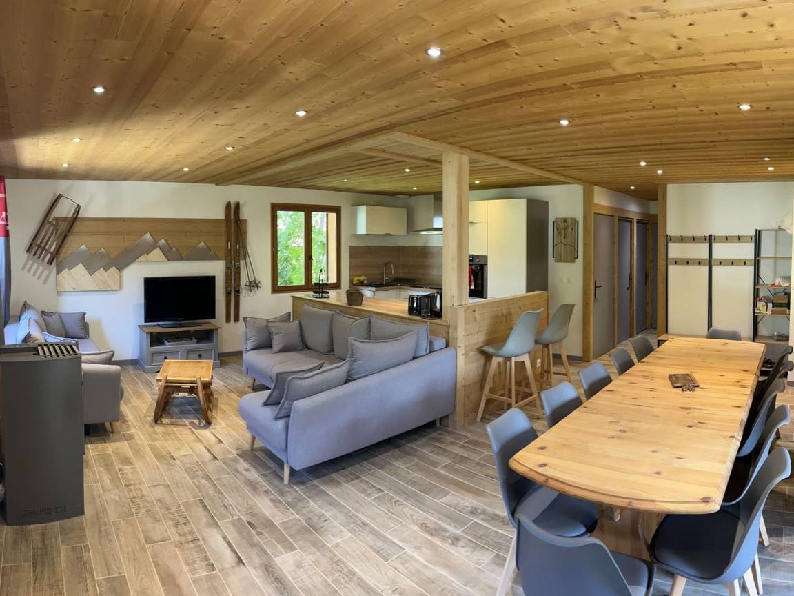 180 M² Chalet ∙ 4 Bedrooms ∙ 10 Guests - Avoriaz