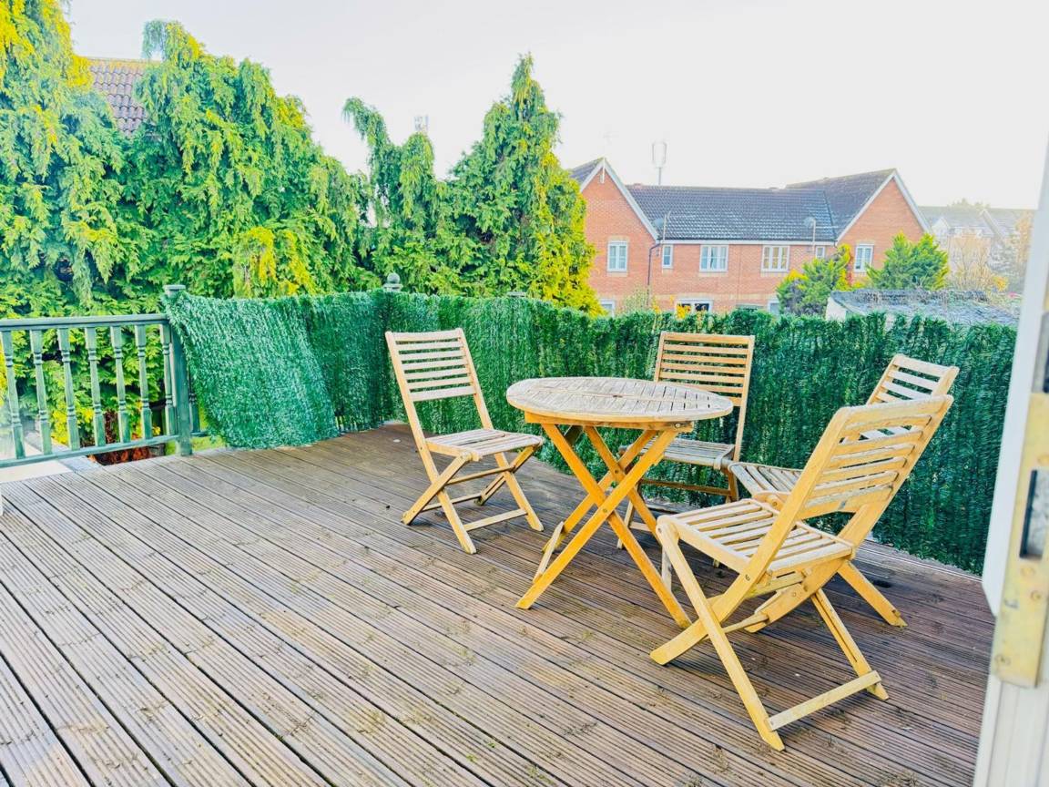 130 M² House ∙ 4 Bedrooms ∙ 8 Guests - Newmarket, UK