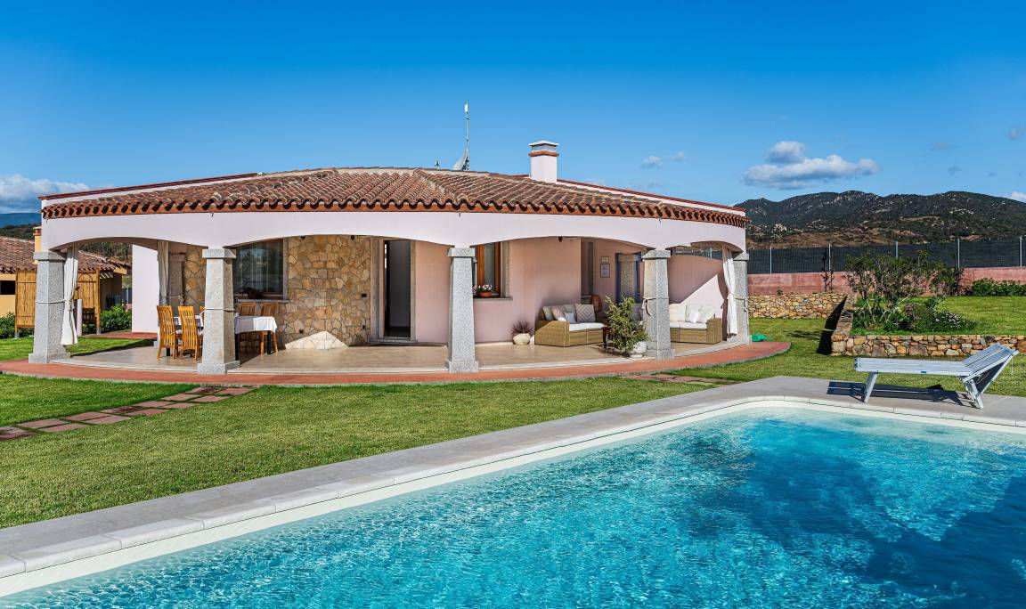 100 M² Villa ∙ 3 Schlafzimmer ∙ 6 Gäste - Costa Rei