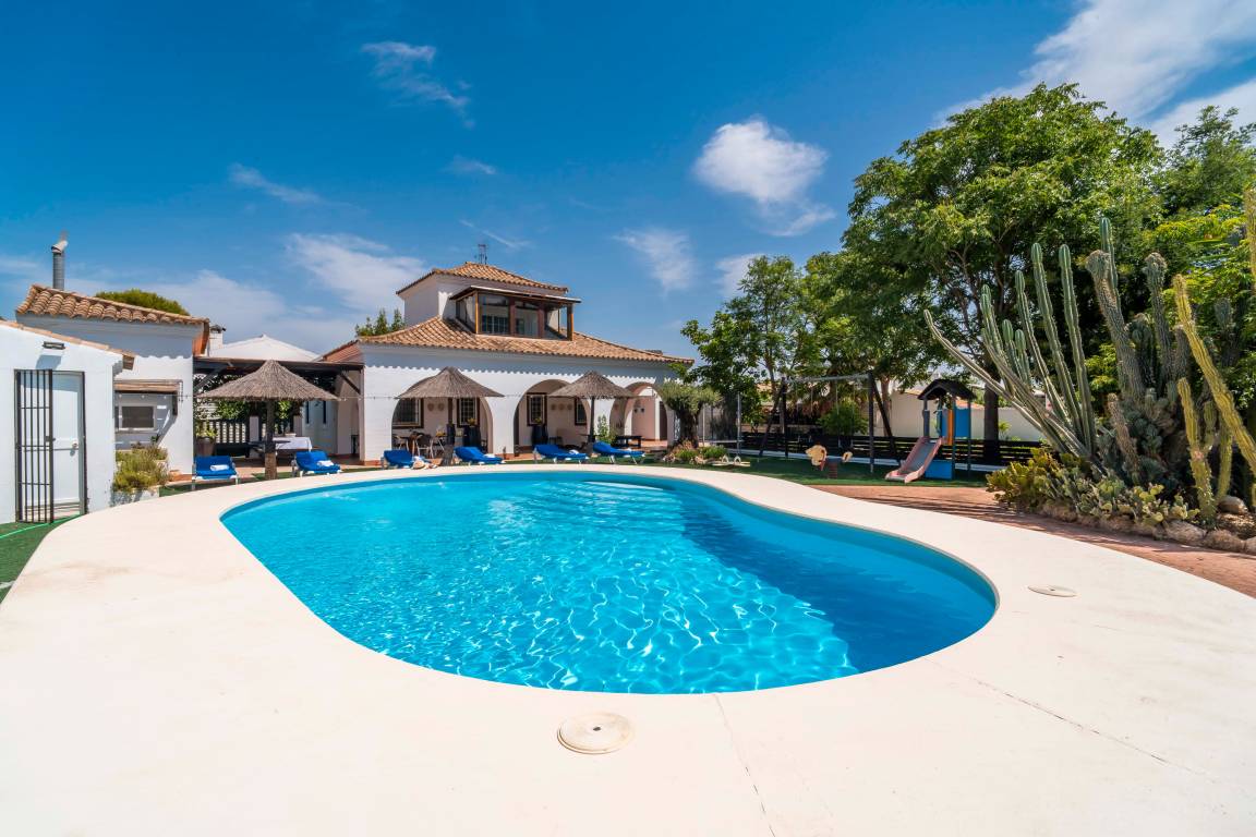 120 M² Casa ∙ 4 Habitaciones ∙ 8 Huéspedes - La Puebla de Cazalla