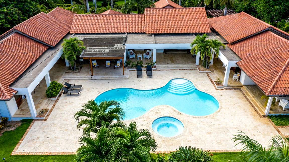 Villa ∙ 6 Bedrooms ∙ 12 Guests - La Romana
