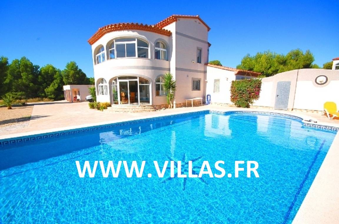 Villa ∙ 4 Bedrooms ∙ 8 Guests - L'Ametlla de Mar