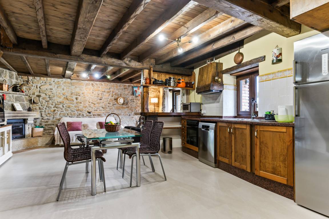 145 M² Casa ∙ 3 Habitaciones ∙ 5 Huéspedes - Villaviciosa
