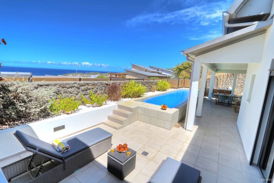 140 M² Villa ∙ 4 Bedrooms ∙ 8 Guests - Saint-Pierre