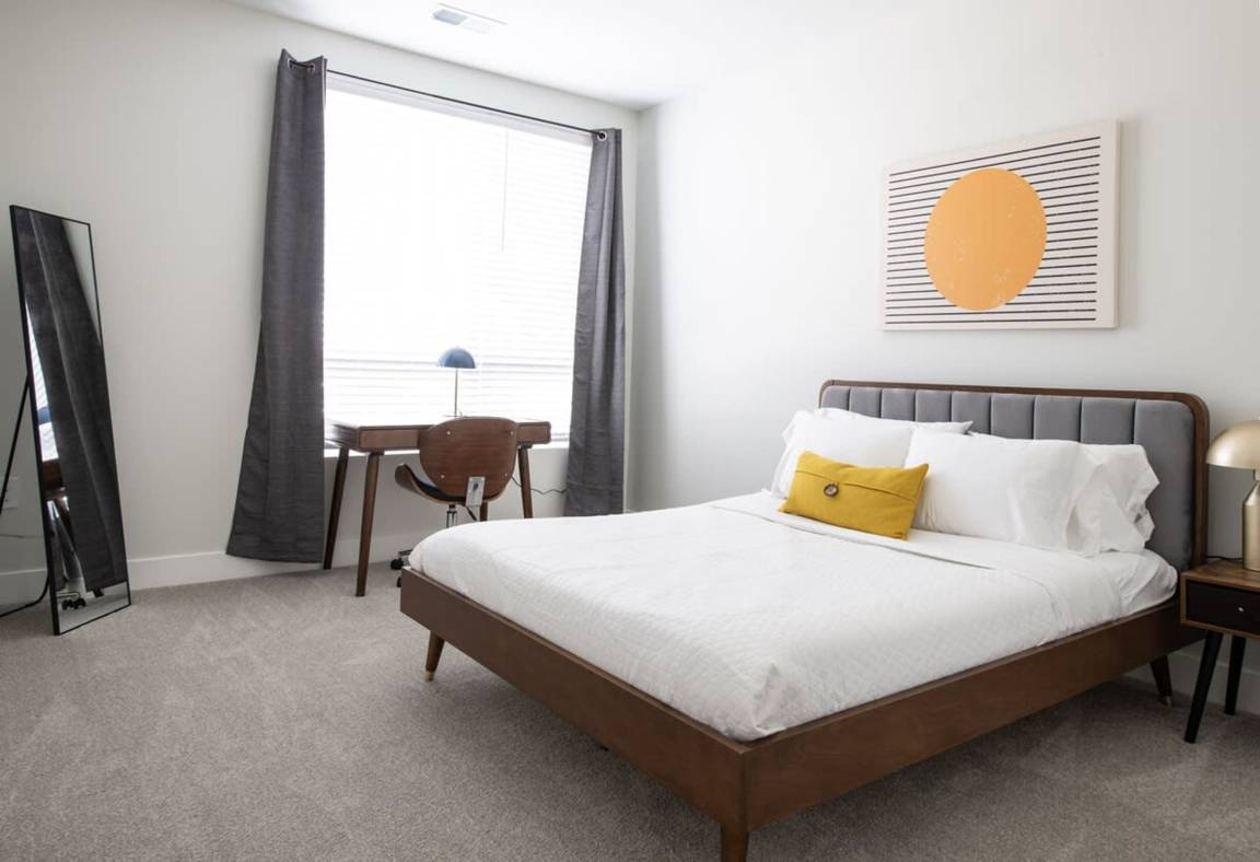 Apartment ∙ 3 Bedrooms ∙ 6 Guests - Covington, KY