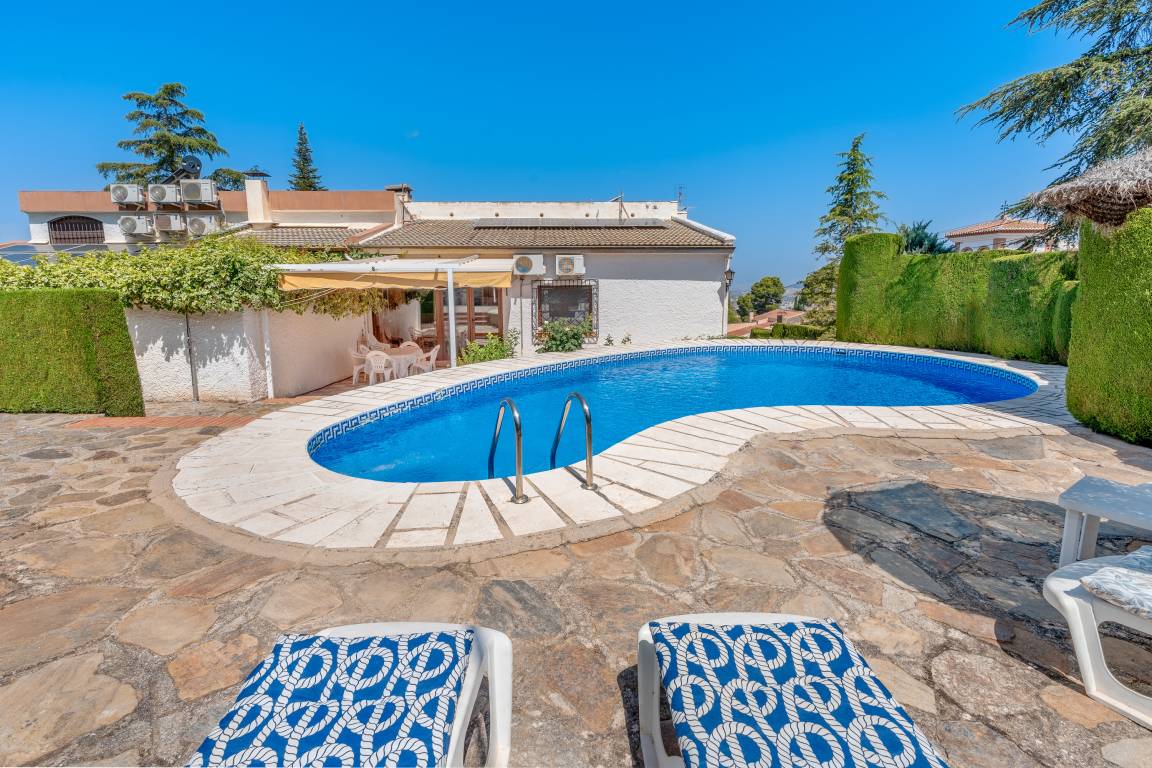 260 M² Villa ∙ 3 Bedrooms ∙ 8 Guests - Monachil
