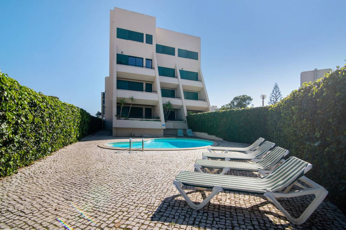 75 M² Apartment ∙ 1 Bedroom ∙ 4 Guests - Porches