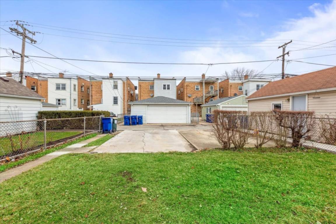 139 M² Ferienhaus ∙ 4 Schlafzimmer ∙ 8 Gäste - Chicago, IL