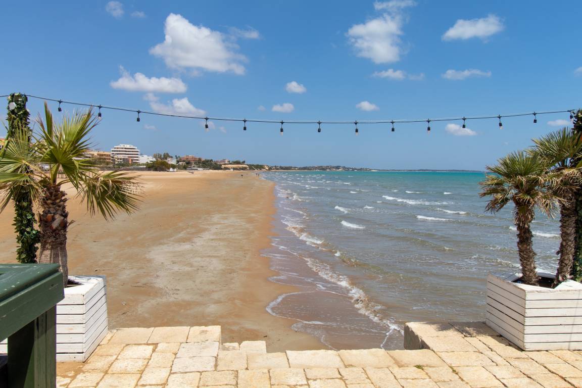 80 M² Apartamento ∙ 2 Habitaciones ∙ 5 Huéspedes - Pozzallo