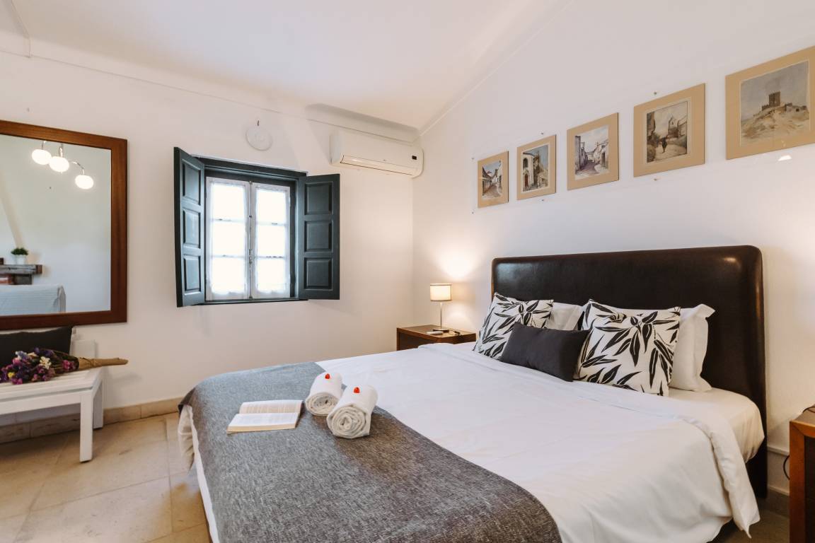 25 M² Habitación Privada ∙ 1 Habitación ∙ 4 Huéspedes - Óbidos