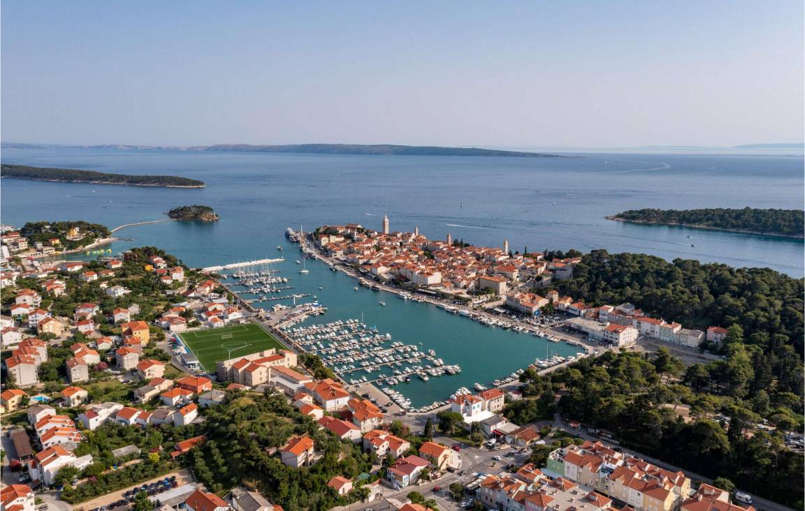 395 M² Maison De Vacances ∙ 4 Chambres ∙ 8 Personnes - Rab