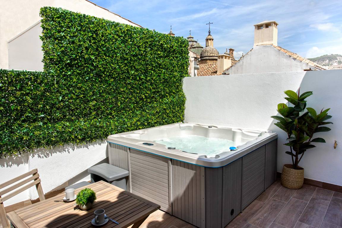 120 M² Apartment ∙ 2 Bedrooms ∙ 6 Guests - Granada