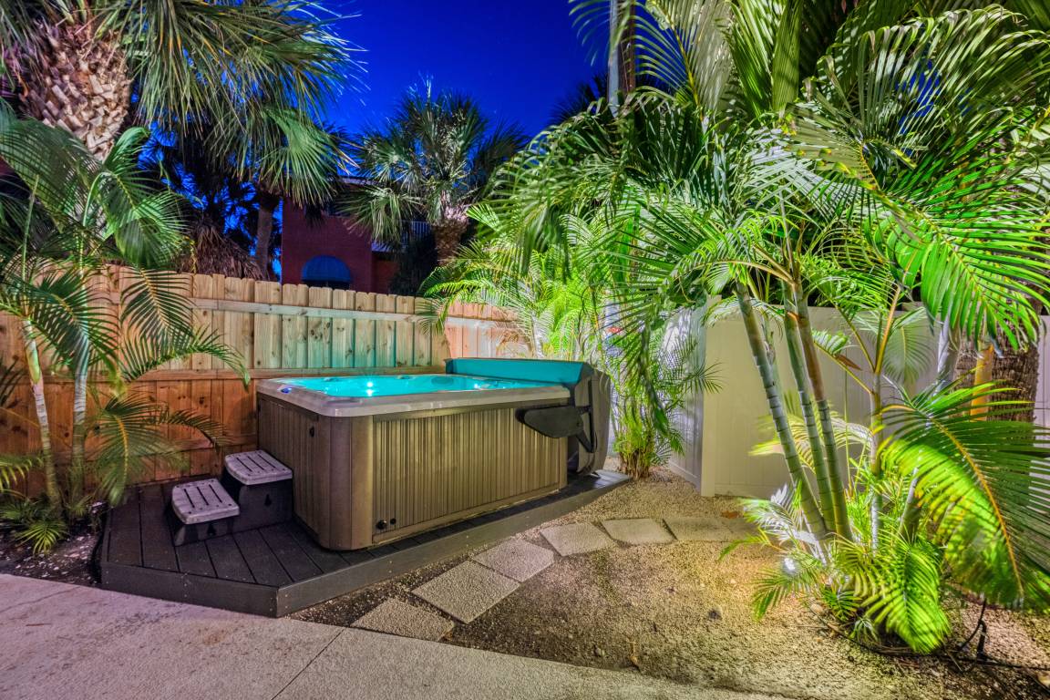 167 M² House ∙ 4 Bedrooms ∙ 12 Guests - Siesta Key, FL