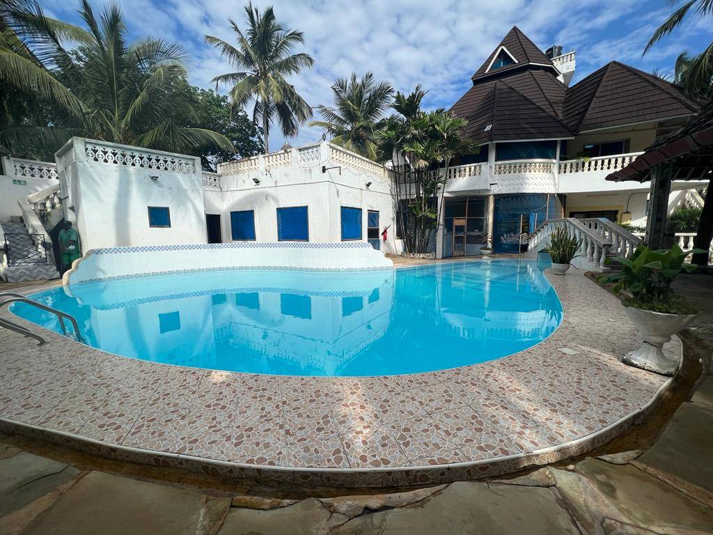 110 M² Villa ∙ 3 Bedrooms ∙ 6 Guests - Diani Beach