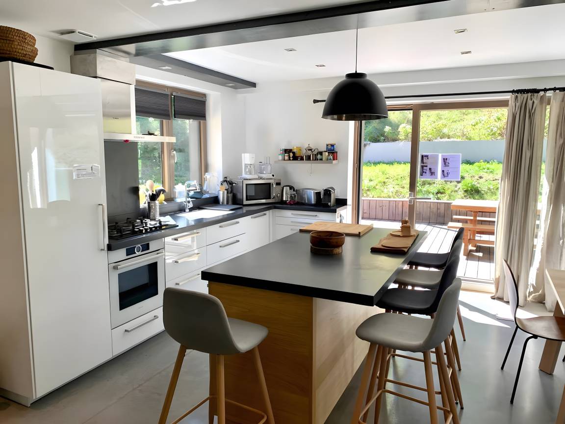 180 M² Chalet ∙ 5 Bedrooms ∙ 12 Guests - Courchevel, France