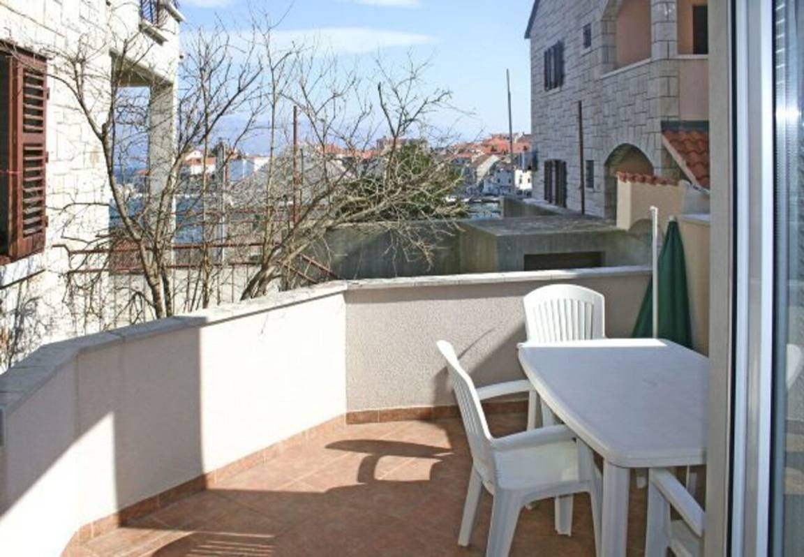 Ferienwohnung ∙ 1 Schlafzimmer ∙ 5 Gäste - Supetar