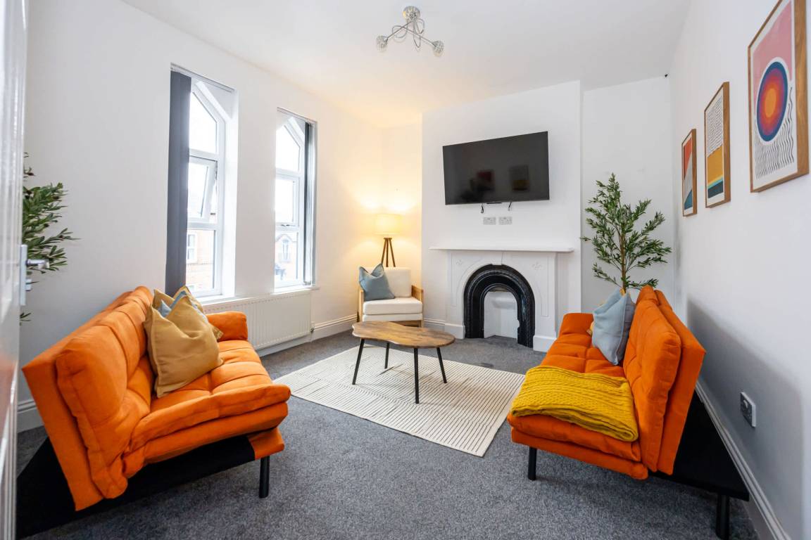 Apartment ∙ 3 Bedrooms ∙ 8 Guests - Knutsford