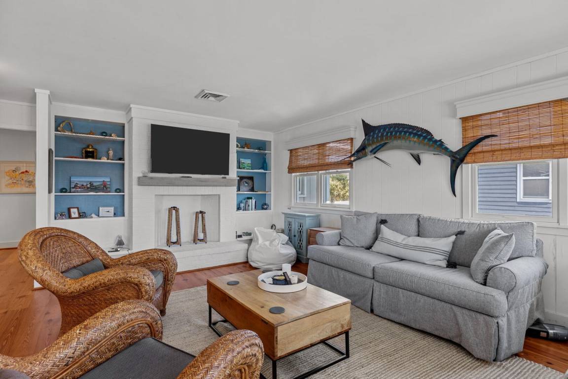 House ∙ 4 Bedrooms ∙ 8 Guests - Atlantic Beach, NC