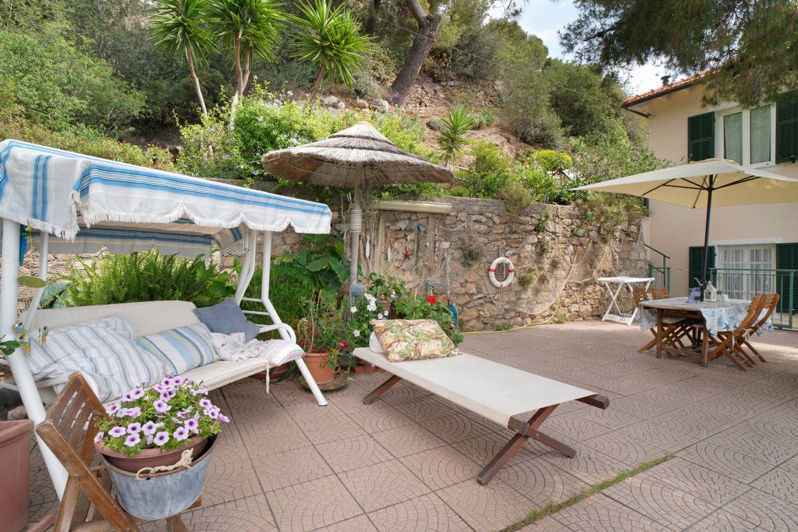 75 M² Appartement ∙ 2 Chambres ∙ 4 Personnes - Alassio