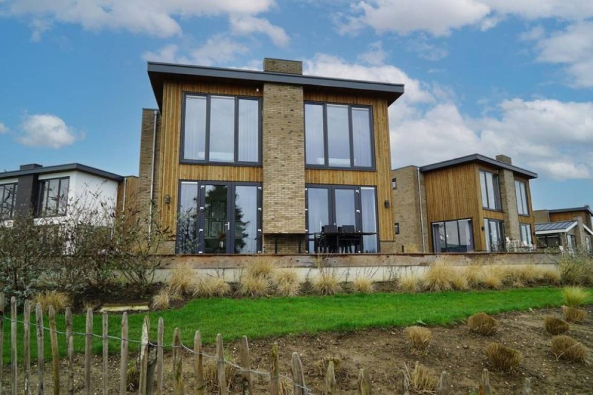 150 M² Ferienhaus ∙ 5 Schlafzimmer ∙ 10 Gäste - Zaltbommel