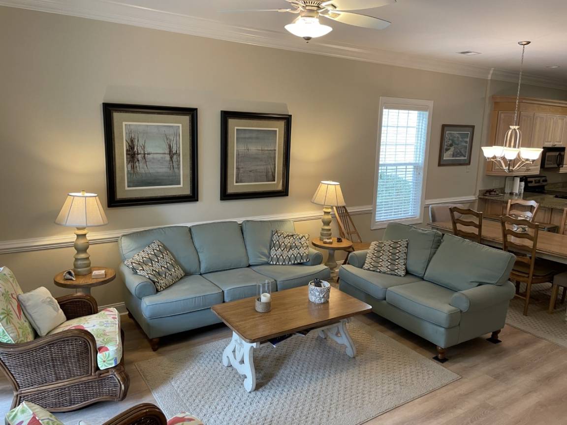 Condo ∙ 4 Bedrooms ∙ 8 Guests - Pawleys Island, SC