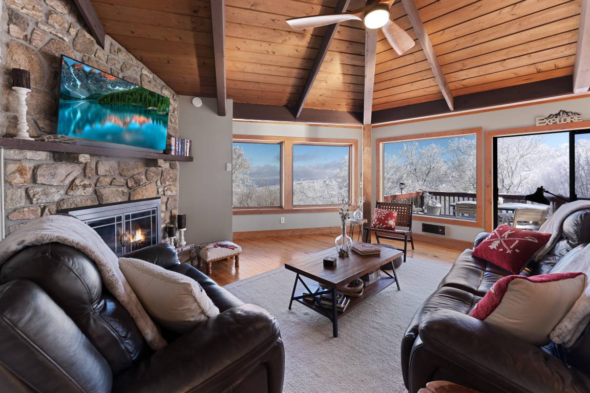 191 M² Cabin ∙ 3 Bedrooms ∙ 9 Guests - Banner Elk, NC