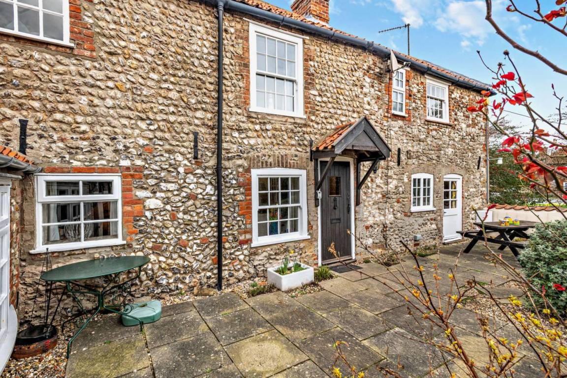 Cottage ∙ 3 Bedrooms ∙ 5 Guests - Burnham Market