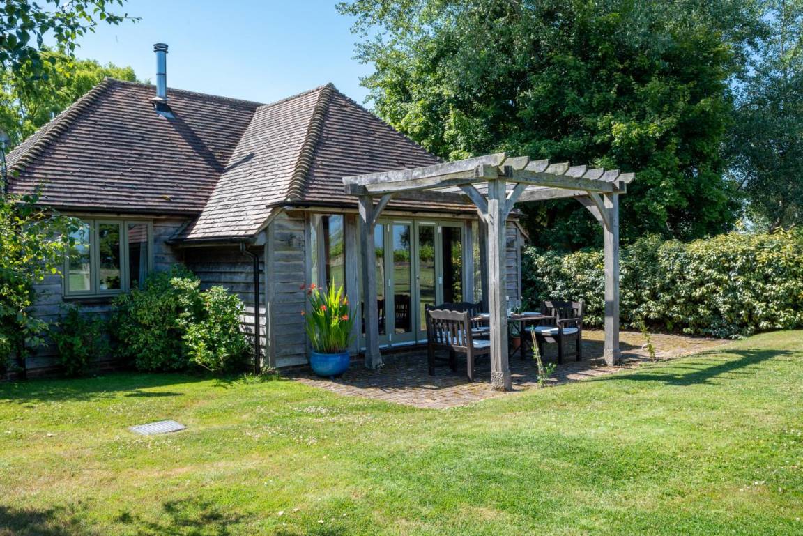 Landhaus ∙ 2 Schlafzimmer ∙ 4 Gäste - Tenterden