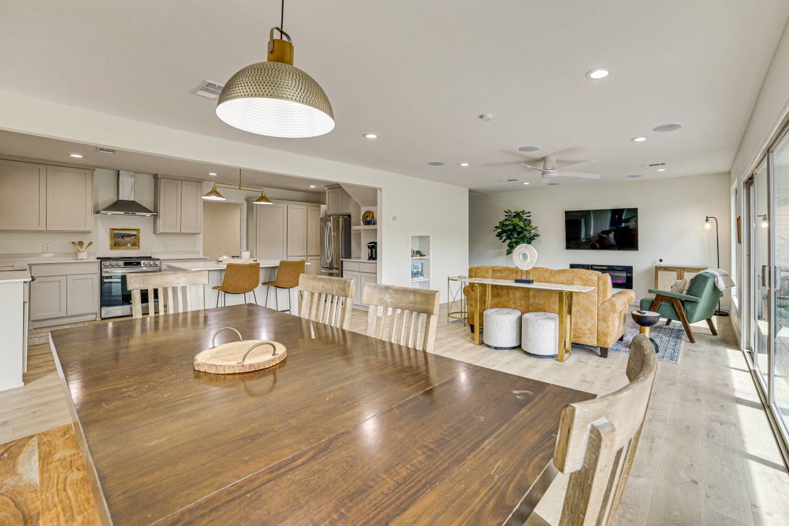 204 M² House ∙ 4 Bedrooms ∙ 12 Guests - Log Cabin, TX