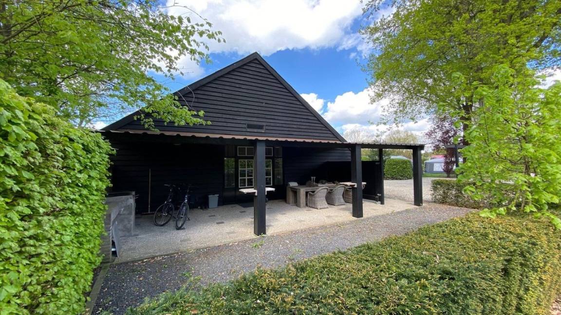 65 M² Appartement ∙ 1 Slaapkamer ∙ 2 Gasten - Tiel