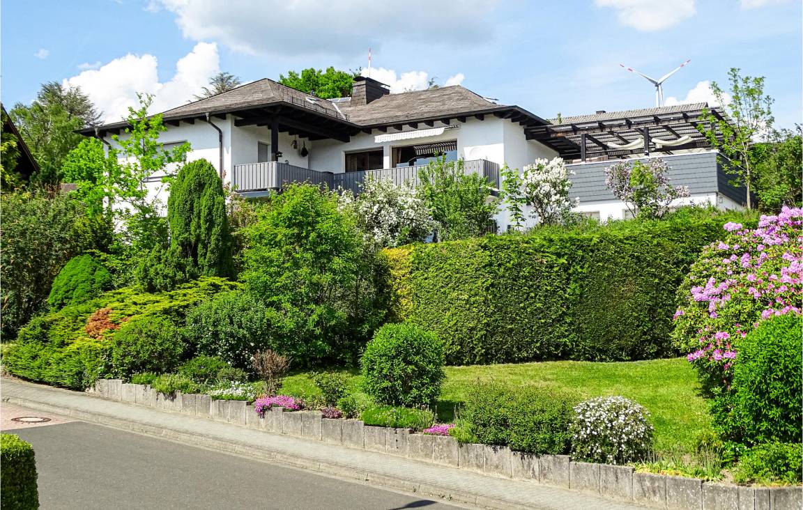 94 M² Appartement ∙ 1 Slaapkamer ∙ 3 Gasten - Dillenburg