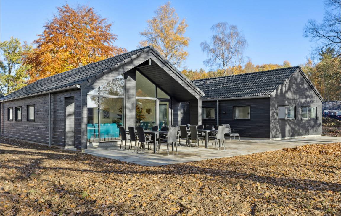 186 M² Ferienhaus ∙ 5 Schlafzimmer ∙ 10 Gäste - Krakow am See