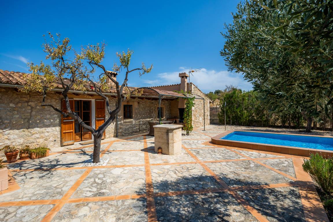 114 M² Villa ∙ 1 Bedroom ∙ 2 Guests - Selva, Islas Baleares, Spain