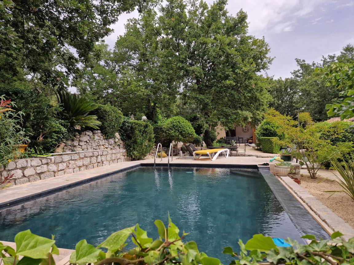 65 M² Ferienhaus ∙ 1 Schlafzimmer ∙ 2 Gäste - Ruoms