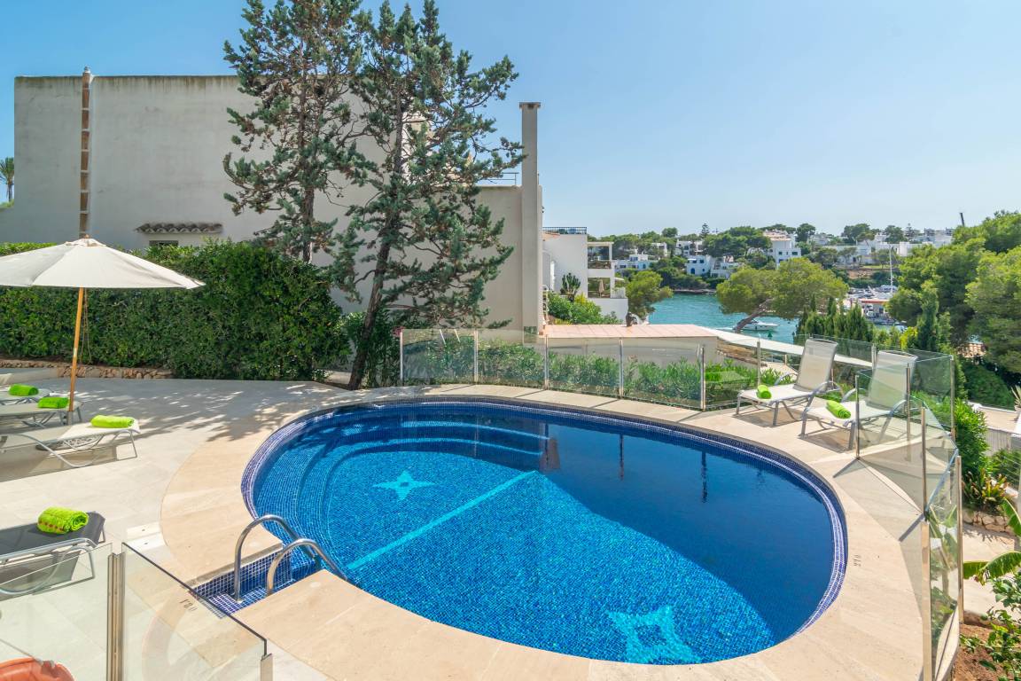 260 M² Villa ∙ 3 Bedrooms ∙ 6 Guests - Cala d'Or