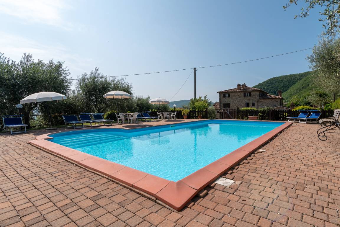90 M² Farmhouse ∙ 2 Bedrooms ∙ 4 Guests - Passignano sul Trasimeno