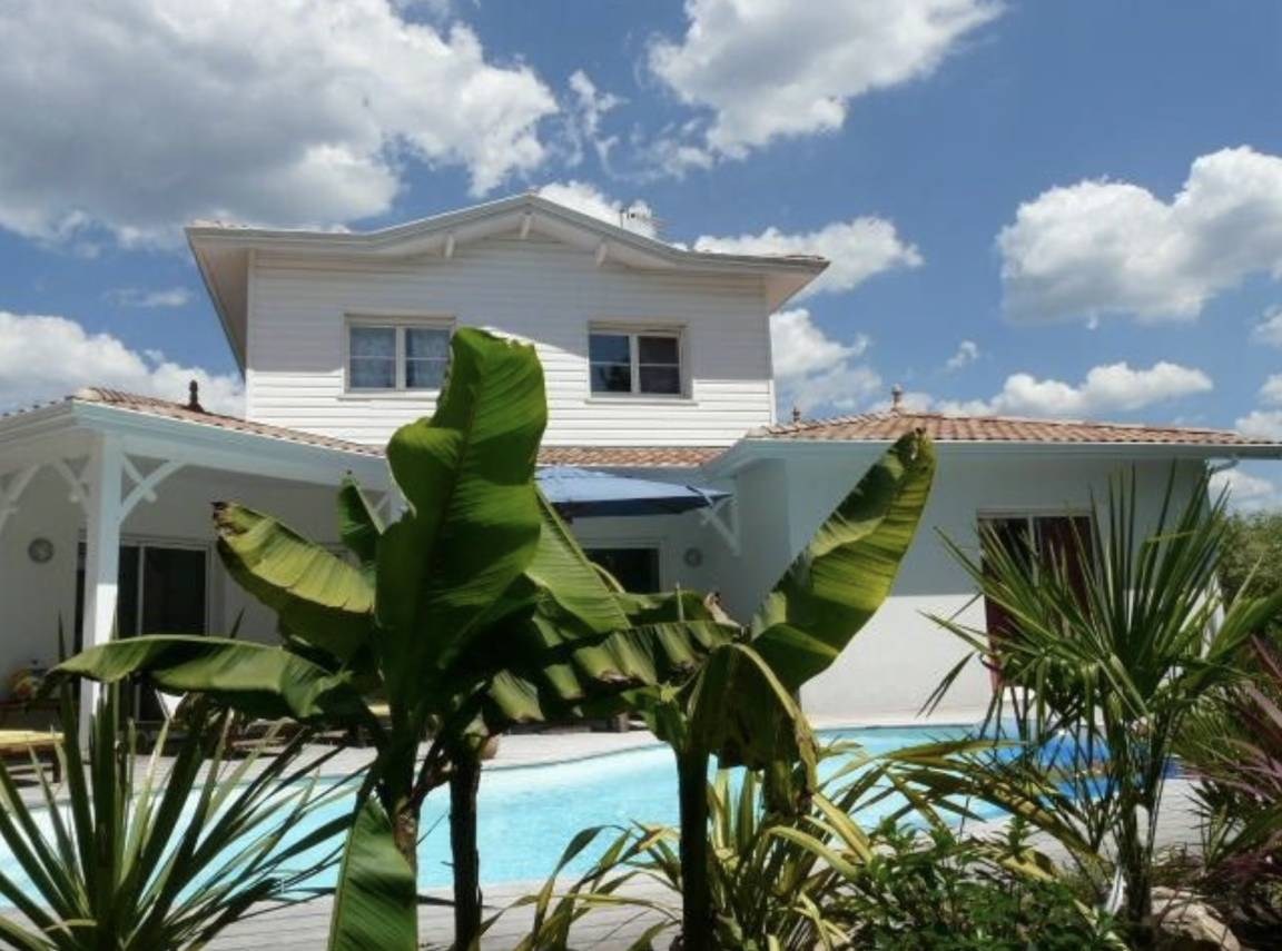 Villa ∙ 5 Bedrooms ∙ 10 Guests - Arcachon