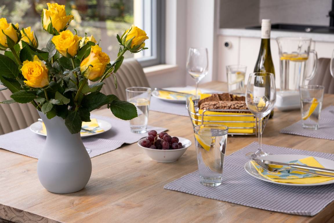 111 M² Ferienhaus ∙ 2 Schlafzimmer ∙ 6 Gäste - Heiligenhafen