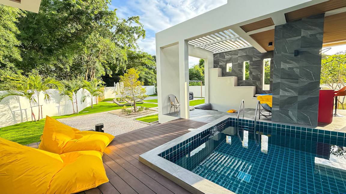 417 M² Villa ∙ 5 Bedrooms ∙ 8 Guests - Khao Yai