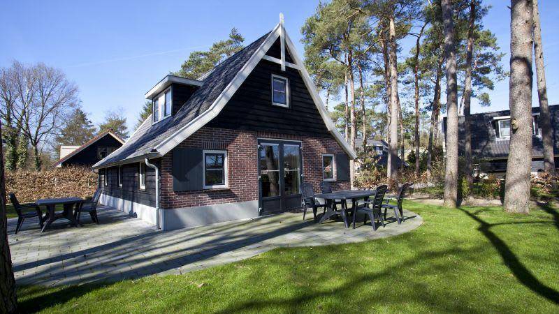 Bungalow ∙ 4 Slaapkamers ∙ 8 Gasten - Ede